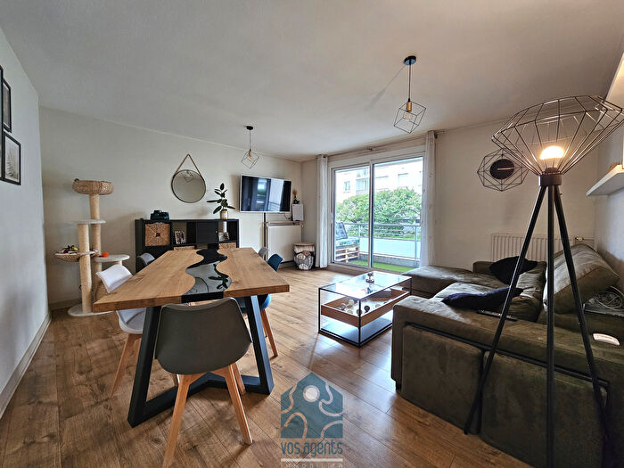 Clermont-Ferrand, Cotes de Clermont : Appartement 3 pièces à vendre
