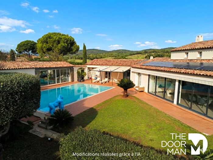 Maison à vendre - Le Muy - 7 pièces - 3 chambres