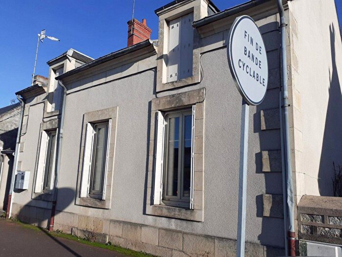 Maison à louer - Saint-Amand-Montrond - 2 pièces - 1 chambre