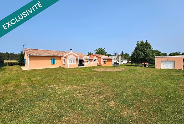 Maison à vendre - Neuvic - 6 pièces - 4 chambres