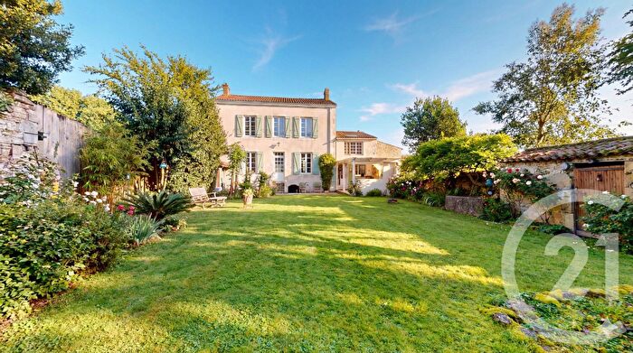 Maison à vendre - Saint-Michel-en-lHerm - 7 pièces - 5 chambres