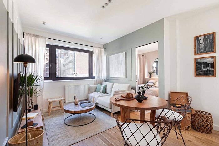 Appartement à louer - Auteuil Nord, Paris ème arrondissement - 1 pièce