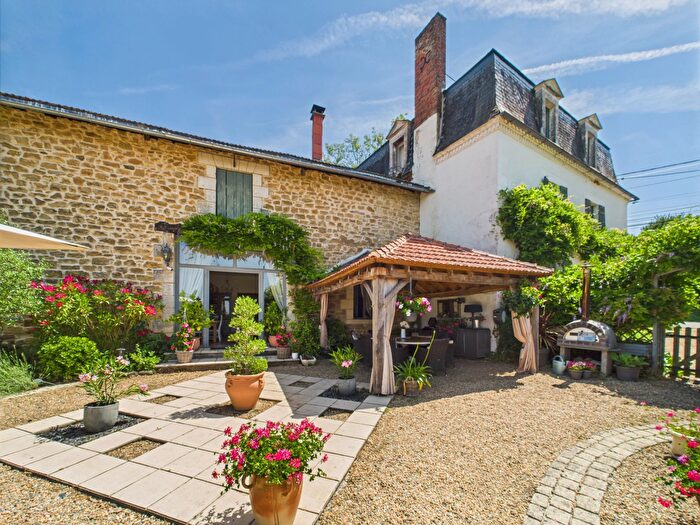 Maison à vendre - Corgnac-sur-lIsle - 18 pièces - 7 chambres