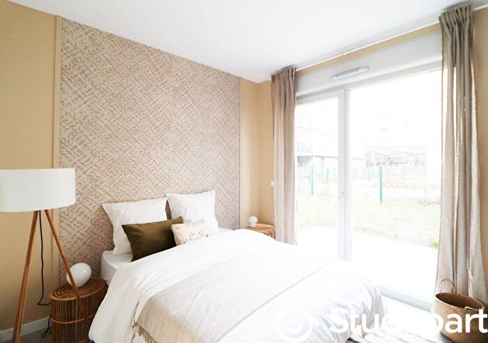 Appartement à louer - Schilick Centre Ouest, Strasbourg - 1 pièce - 4 chambres