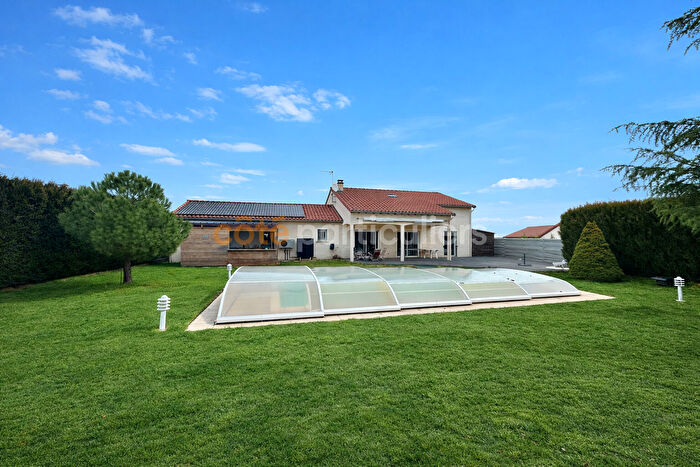 Maison à vendre - Sanssac-léglise - 6 pièces - 4 chambres