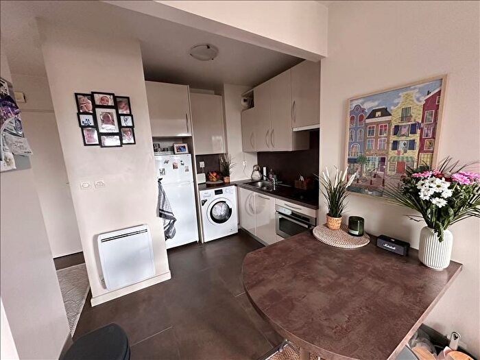 Appartement à louer - Carrières-sous-Poissy, Saint-Blaise - 1 pièce