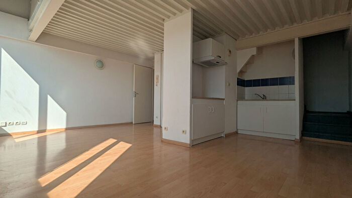 Le Pontet, Port de commerce - Appartement 2 pièces à louer