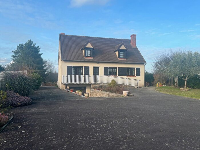 Maison à vendre - Ouzouer-sur-Trézée - 5 pièces - 4 chambres