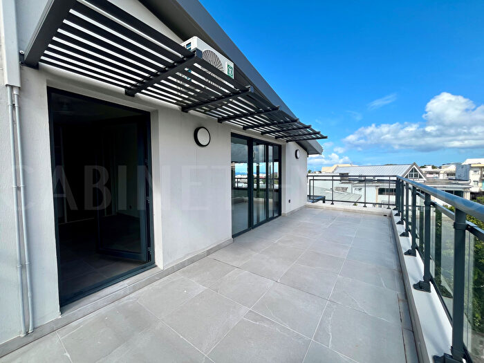 Appartement à louer - Saint-Pierre, Centre-ville - 3 pièces - 2 chambres