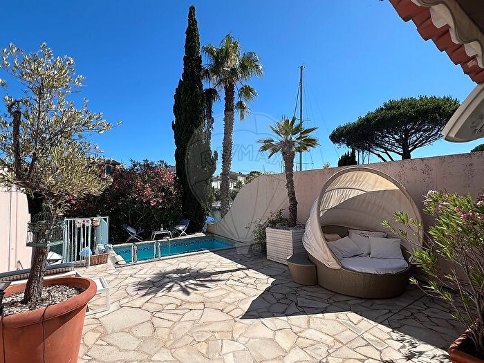 Maison à vendre - Grimaud - 4 pièces - 3 chambres