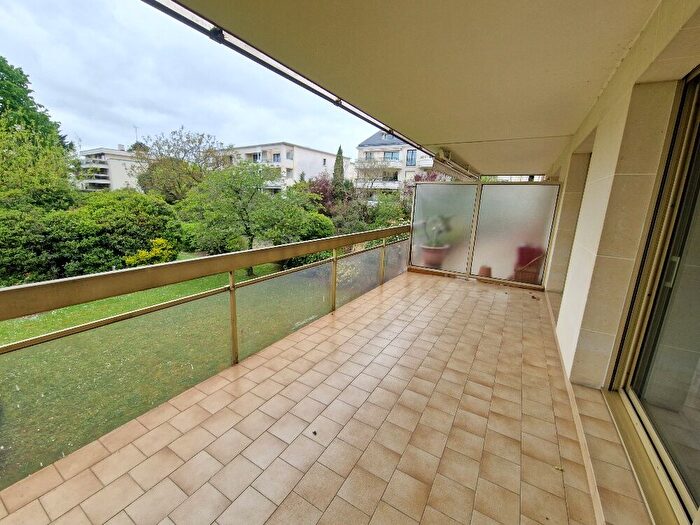 Appartement à louer - Le Perreux-sur-Marne - 2 pièces - 1 chambre