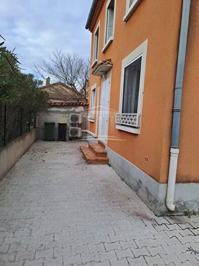 Appartement à louer - Sorgues, Centre-ville - 3 pièces - 2 chambres