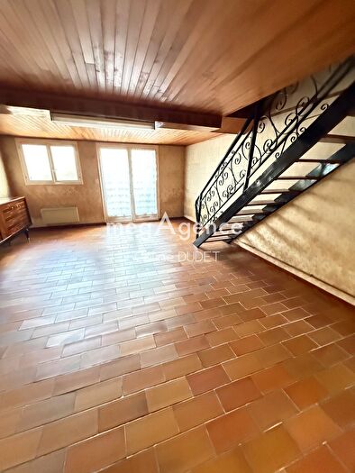 Maison à vendre - Saint-Étienne-du-Bois - 4 pièces - 2 chambres
