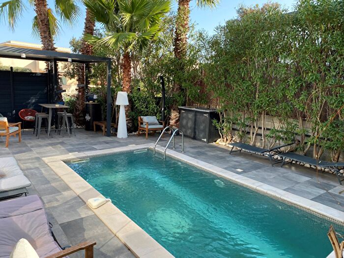 Maison à vendre - Agde, La Ville - 5 pièces - 4 chambres