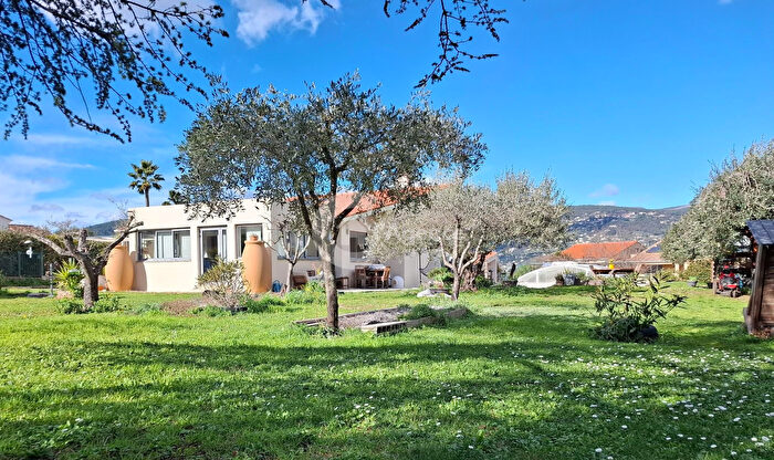 Maison à vendre - Peymeinade - 4 pièces - 3 chambres