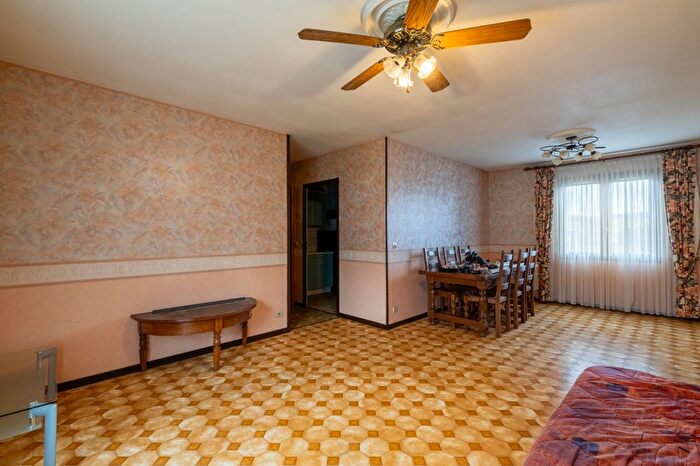 Maison à vendre - Elzange - 4 pièces - 3 chambres