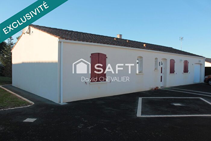 Maison à vendre - Plassac - 5 pièces - 4 chambres