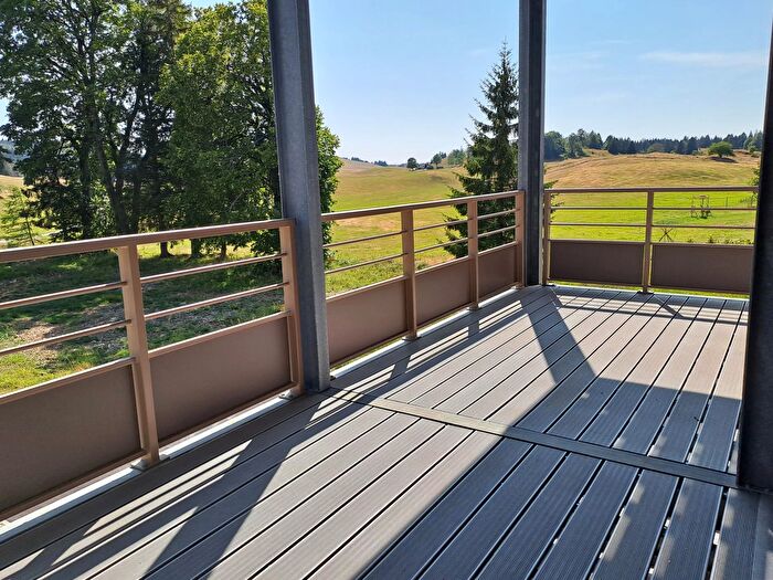 Appartement 3 pièces à Lajoux, à vendre