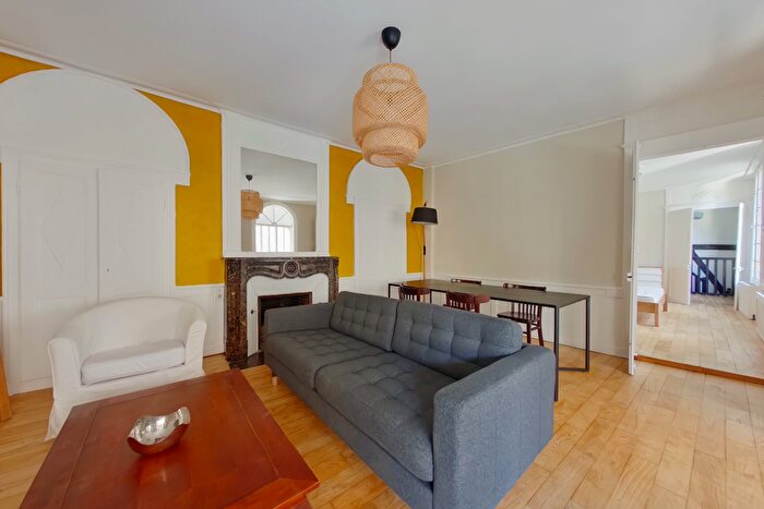 Quartiers Centre, Saint-Anne - Appartement 2 pièces à louer