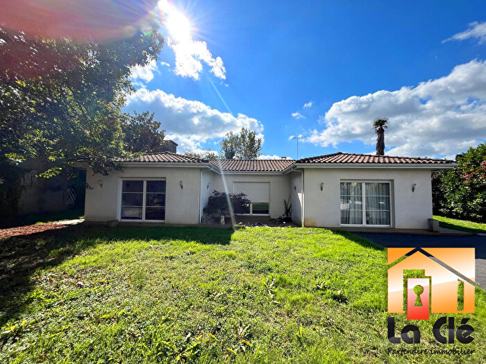 Maison à vendre - Agen - 5 pièces - 4 chambres