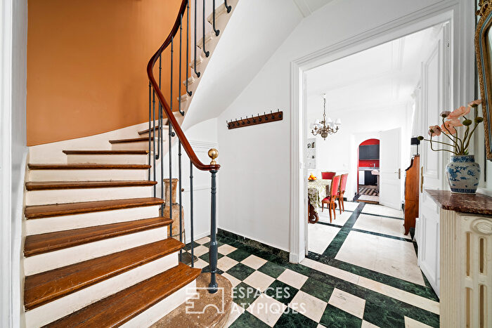 Maison 5 pièces à Paris 8ème, Saint-Philippe du Roule, à vendre