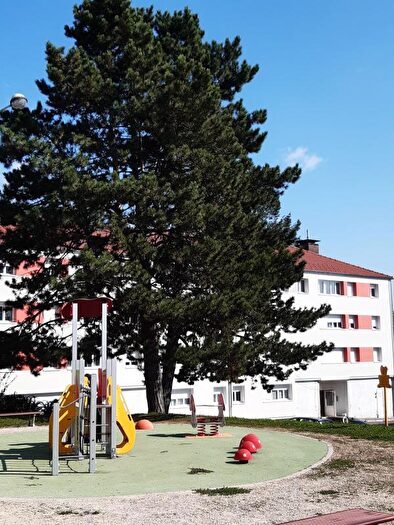 Appartement à louer - Héricourt - 4 pièces - 3 chambres