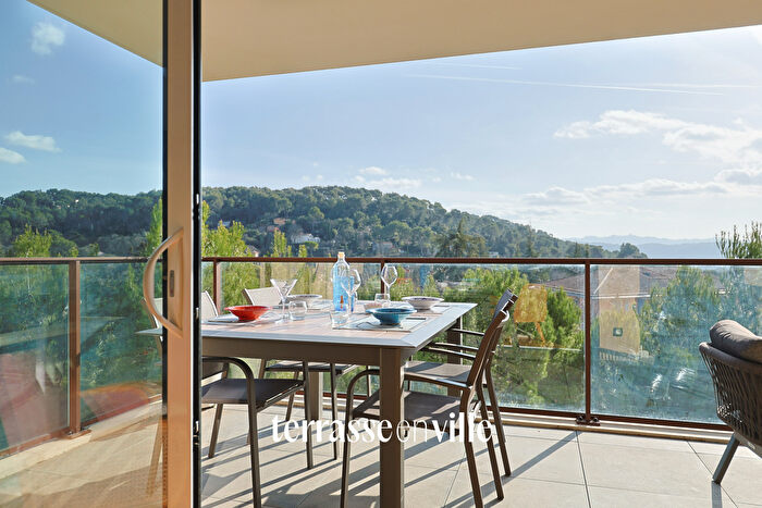 Appartement à vendre - Aix-en-Provence, Pont de Beraud - 4 pièces - 3 chambres