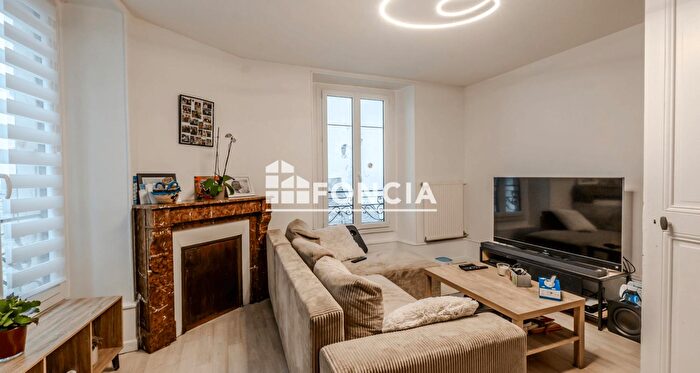 Appartement à vendre - Évian-les-Bains - 4 pièces - 3 chambres