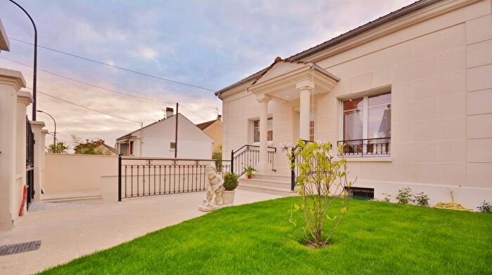 Maison à louer - LUnion, Sartrouville - 6 pièces - 4 chambres