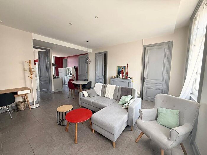 Nord, Yssingeaux - Appartement 2 pièces à louer