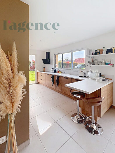La Rue-Saint-Pierre : Maison 5 pièces à vendre