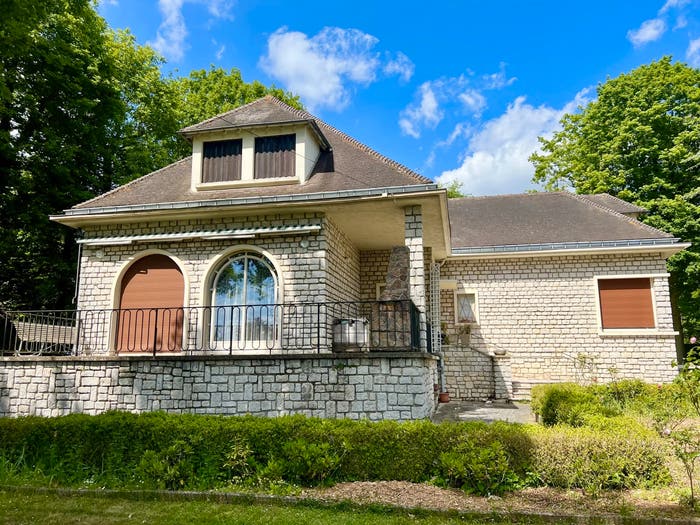 Maison 7 pièces à vendre à Villiers-Saint-Frédéric