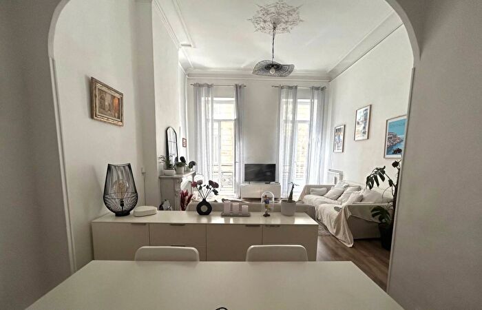 Marseille 6ème arrondissement : Appartement 4 pièces à louer