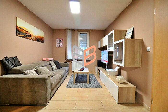 Maison à vendre - Ottange - 5 pièces - 4 chambres