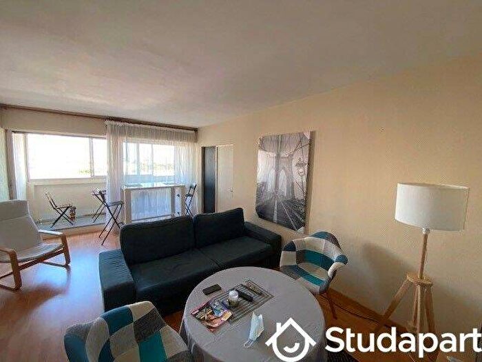 Appartement à louer - Bernardière-Bellevue-Harlière, Saint-Herblain - 1 pièce - 4 chambres