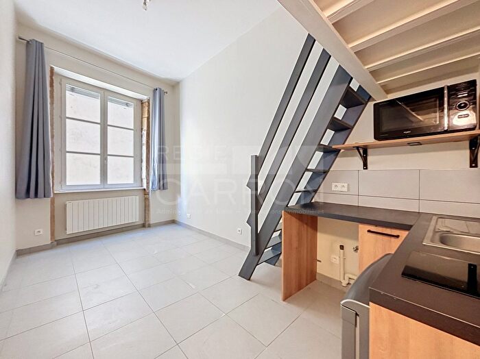 Appartement 1 pièce à Lyon 1er, Bas des Pentes, Presqu'île, à louer