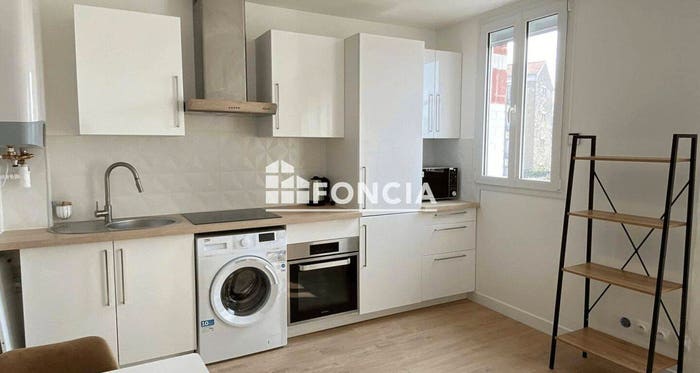 Cimetiere, Créteil : Appartement 2 pièces à louer