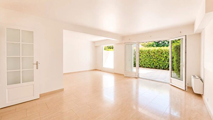 Cannes, Carnot - Appartement 4 pièces à louer