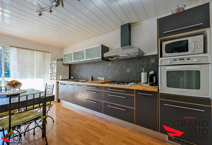 Appartement à vendre - Mérignac - 4 pièces - 3 chambres