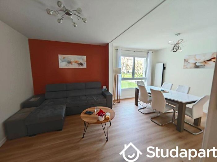 Appartement 1 pièce à louer à Les Près, Montigny-le-Bretonneux