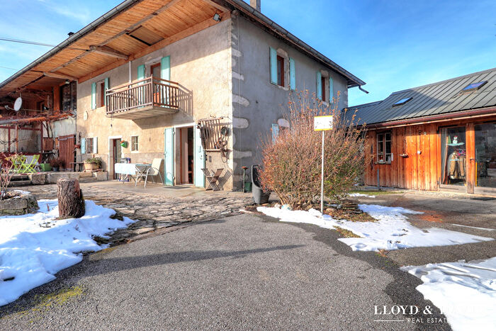 Maison à vendre - Lescheraines - 8 pièces - 5 chambres