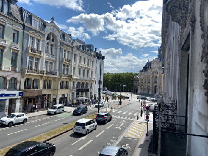 Appartement à louer - Roubaix, Centre-ville, Crouy - 10 pièces