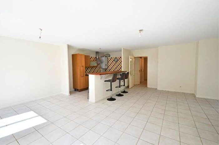 Appartement 4 pièces à Le Grand Trou, Lyon 8ème arrondissement, à louer