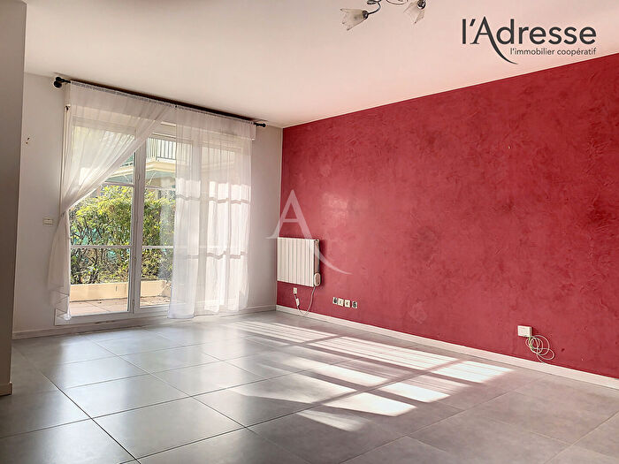 Appartement à louer - Rueil-Malmaison, Plateau - 2 pièces - 1 chambre