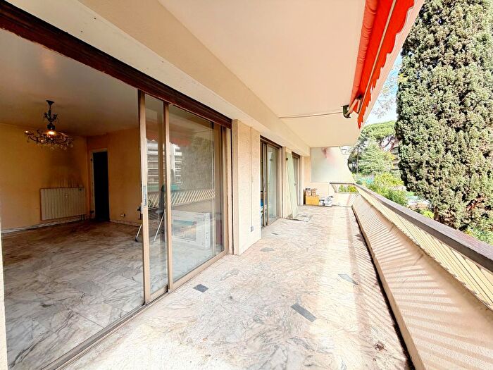 Appartement à vendre - Cannes, Pointe Croisette - 3 pièces - 2 chambres