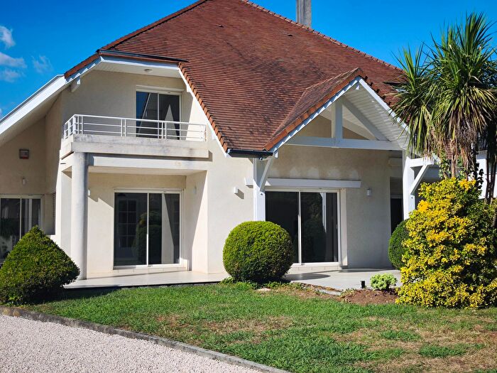Maison 5 pièces à vendre à Lée