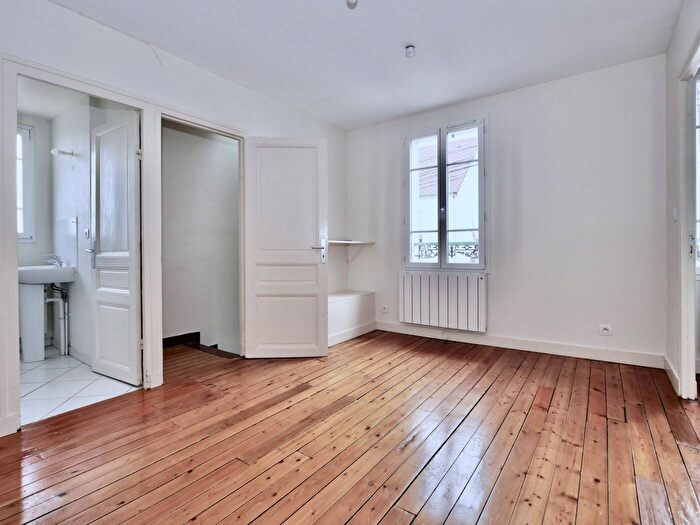 Appartement à louer - Sud, Avon - 7 pièces - 2 chambres