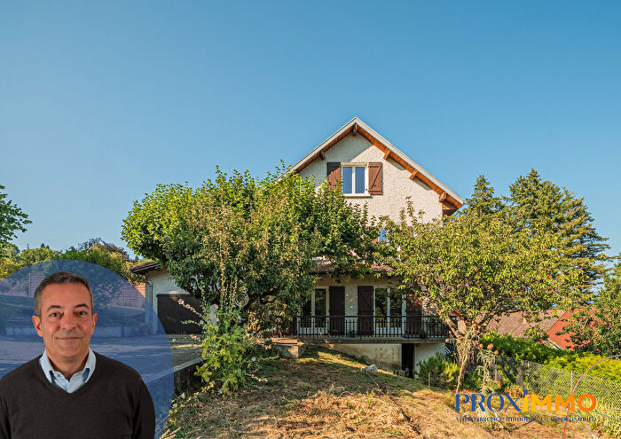 Maison 6 pièces à Saint-Geoire-en-Valdaine, à vendre
