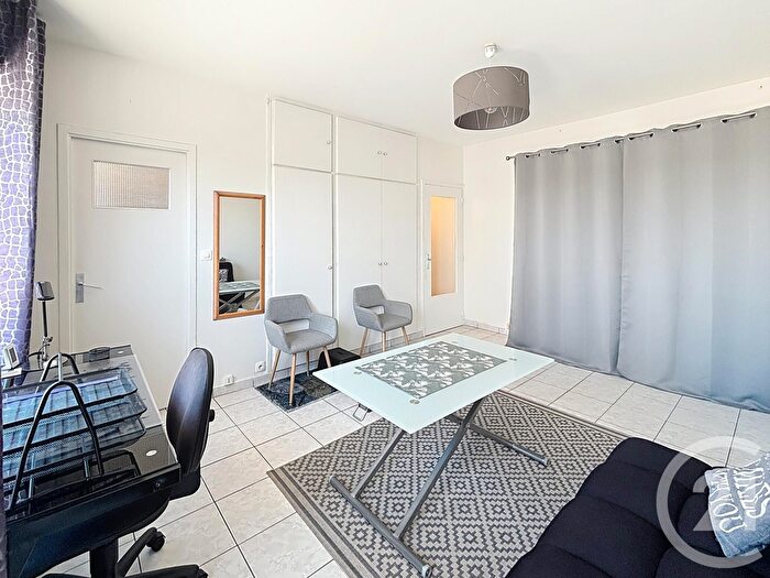 Appartement 1 pièce à Orléans, Dunois, Châteaudun, à louer