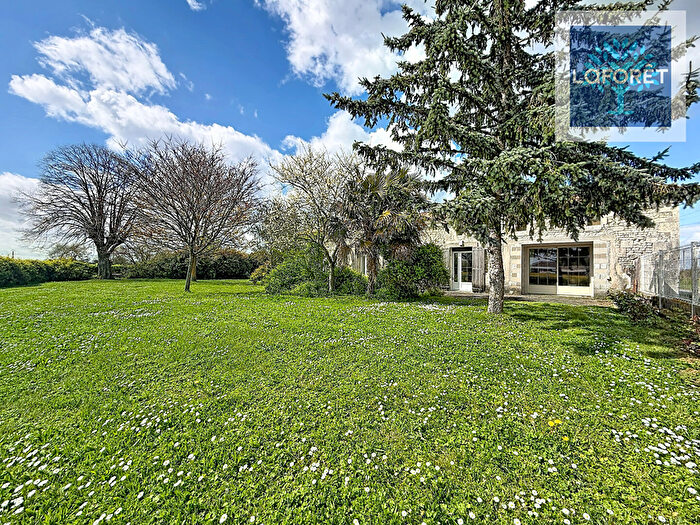 Maison à vendre - Léoville - 4 pièces - 2 chambres